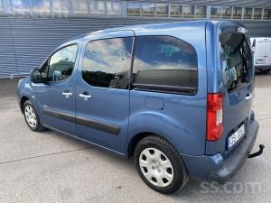 Pelēks Peugeot Partner 2009 Rīga, ar dzinēja tilpumu 1.60 L un nobraukumu 285 tūkst. km par 2990 €, foto 6 vietnē AUTOMOTO.COM.LV