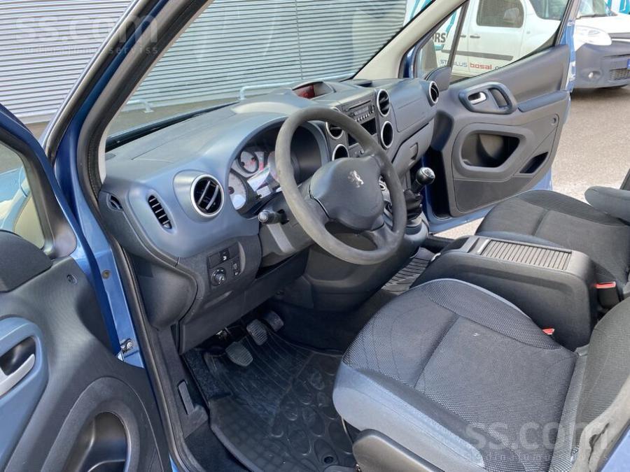 Pelēks Peugeot Partner 2009 Rīga, ar dzinēja tilpumu 1.60 L un nobraukumu 285 tūkst. km par 2990 €, foto 11 vietnē AUTOMOTO.COM.LV