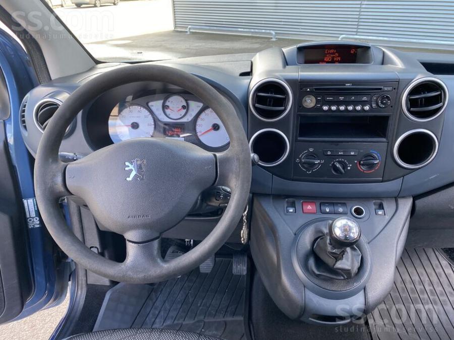 Pelēks Peugeot Partner 2009 Rīga, ar dzinēja tilpumu 1.60 L un nobraukumu 285 tūkst. km par 2990 €, foto 13 vietnē AUTOMOTO.COM.LV