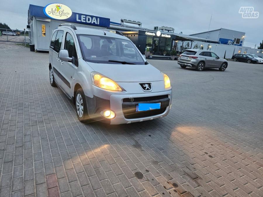 Pelēks Peugeot Partner 2009 Vilkaviškis, ar dzinēja tilpumu 1.60 L un nobraukumu 0 tūkst. km par 1500 €, foto 6 vietnē AUTOMOTO.COM.LV