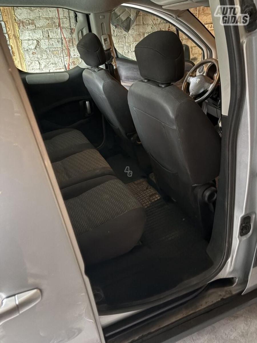 Pelēks Peugeot Partner 2009 Vilkaviškis, ar dzinēja tilpumu 1.60 L un nobraukumu 0 tūkst. km par 1500 €, foto 10 vietnē AUTOMOTO.COM.LV