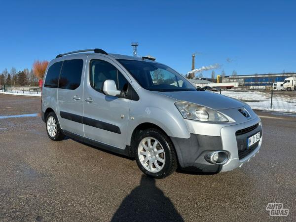 Grey Peugeot Partner 2010 in Mazeikiai, with an engine capacity of 1.60 L and mileage of 350 thousand km for 3000 €, photo 8 on AUTOMOTO.COM.LV