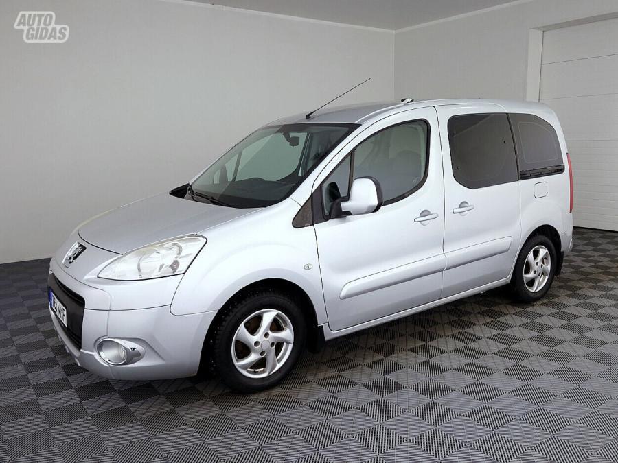 Pelēks Peugeot Partner 2011 Tallina, ar dzinēja tilpumu 1.60 L un nobraukumu 296 tūkst. km par 2499 €, foto 2 vietnē AUTOMOTO.COM.LV