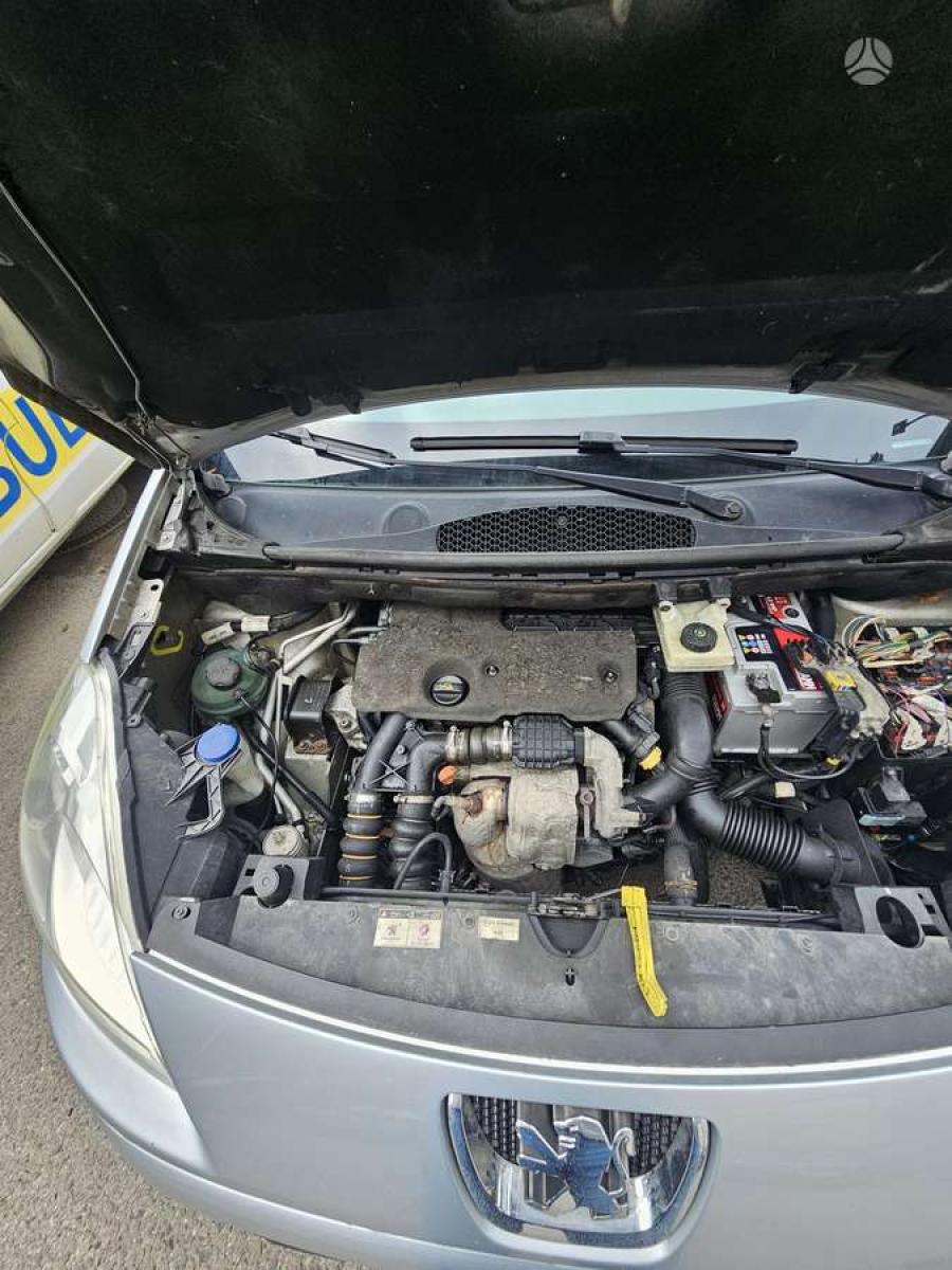 Grey Peugeot Partner 2011 in Vilnius, with an engine capacity of 1.56 L and mileage of 263 thousand km for 2000 €, photo 8 on AUTOMOTO.COM.LV