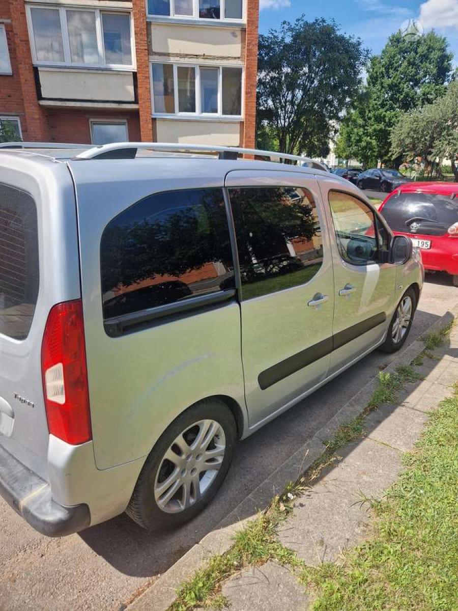 Grey Peugeot Partner 2011 in Siauliai, with an engine capacity of 1.56 L and mileage of 340 thousand km for 1650 €, photo 4 on AUTOMOTO.COM.LV
