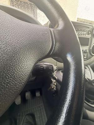 Pelēks Peugeot Partner 2011 Kauņa, ar dzinēja tilpumu 1.56 L un nobraukumu 268 tūkst. km par 2850 €, foto 9 vietnē AUTOMOTO.COM.LV