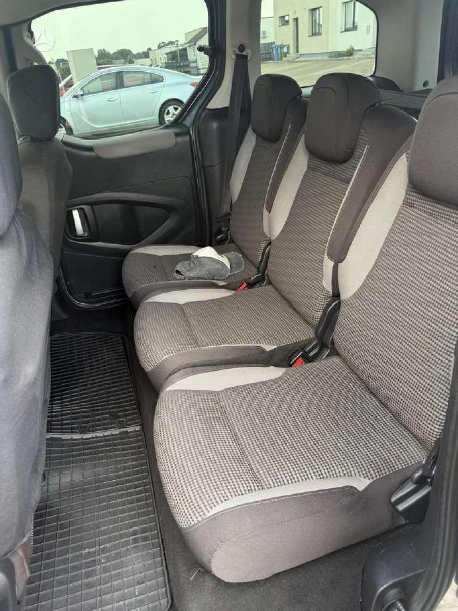 Pelēks Peugeot Partner 2011 Kauņa, ar dzinēja tilpumu 1.56 L un nobraukumu 268 tūkst. km par 2850 €, foto 11 vietnē AUTOMOTO.COM.LV