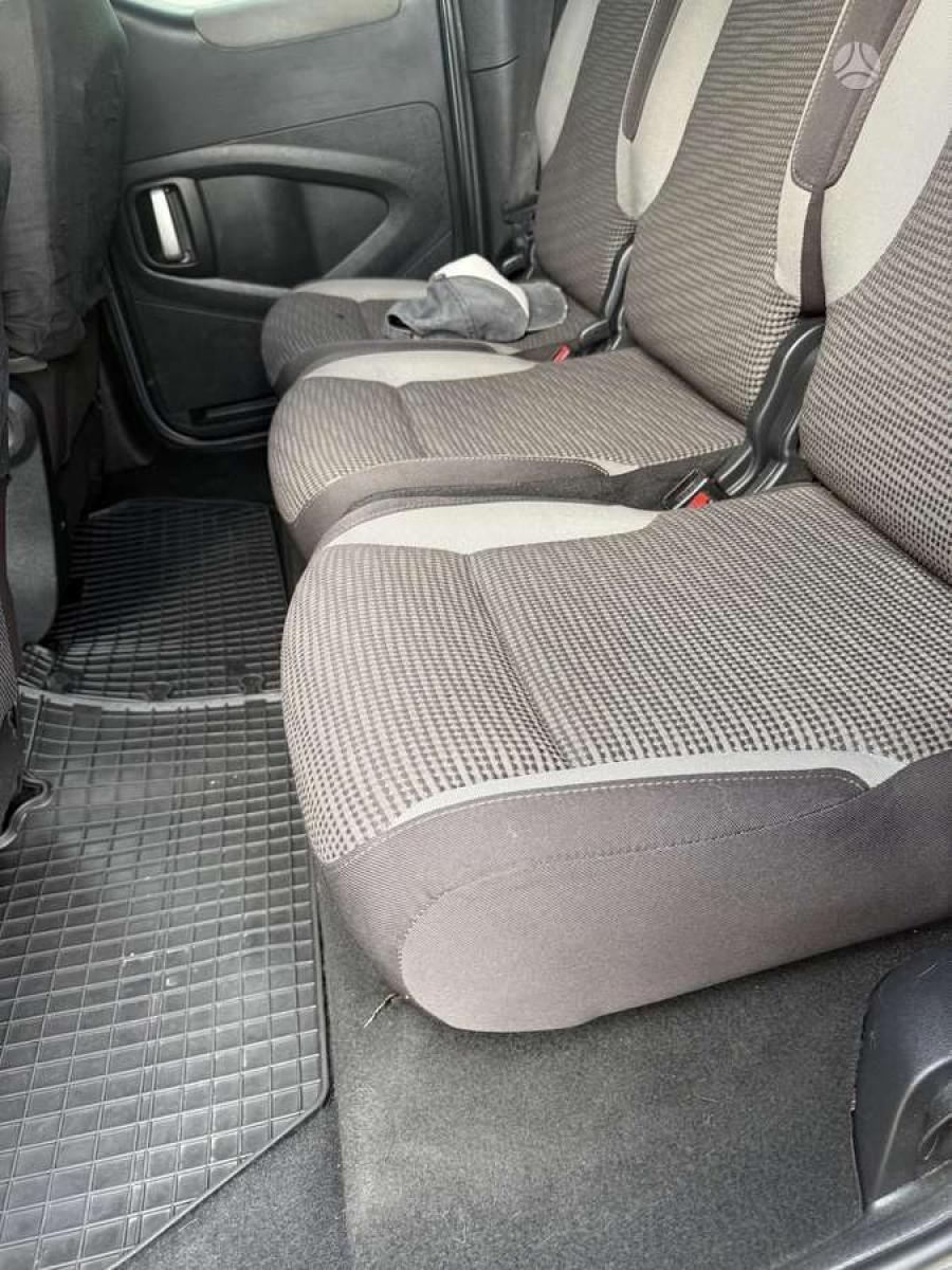 Pelēks Peugeot Partner 2011 Kauņa, ar dzinēja tilpumu 1.56 L un nobraukumu 268 tūkst. km par 2850 €, foto 12 vietnē AUTOMOTO.COM.LV
