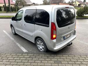 Grey Peugeot Partner 2012 in Silale, with an engine capacity of 1.56 L and mileage of 351 thousand km for 1700 €, photo 4 on AUTOMOTO.COM.LV