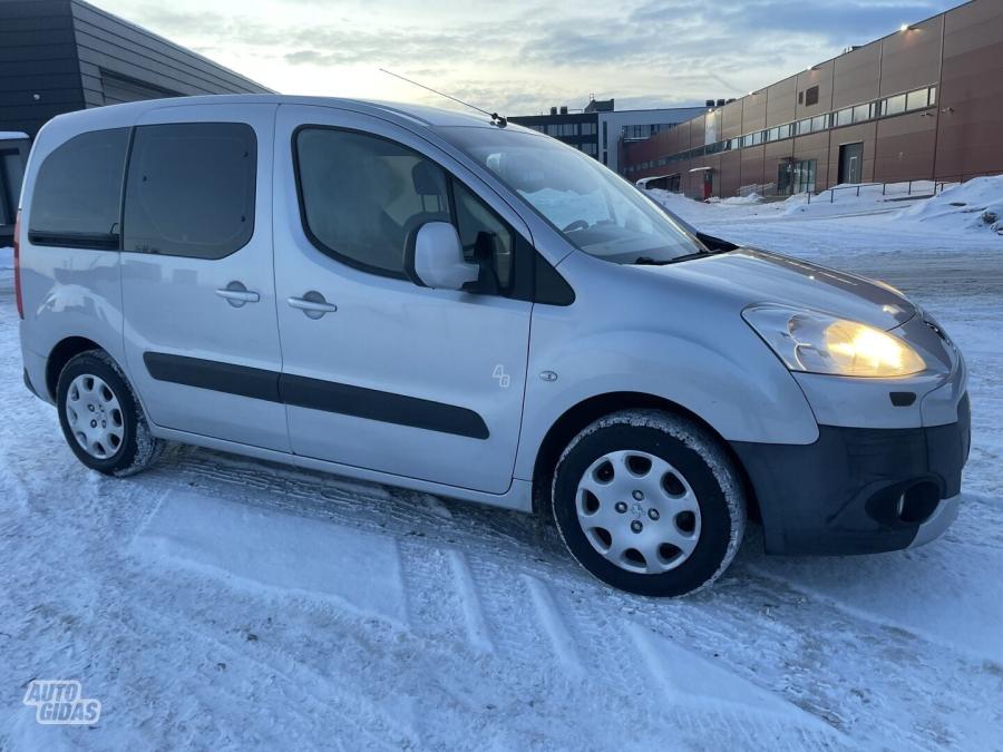 Pelēks Peugeot Partner 2012 Kauņa, ar dzinēja tilpumu 1.60 L un nobraukumu 320 tūkst. km par 4350 €, foto 4 vietnē AUTOMOTO.COM.LV
