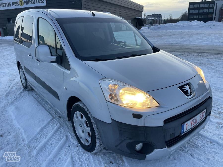 Pelēks Peugeot Partner 2012 Kauņa, ar dzinēja tilpumu 1.60 L un nobraukumu 320 tūkst. km par 4350 €, foto 6 vietnē AUTOMOTO.COM.LV