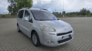 Pelēks Peugeot Partner 2012 Marijampole, ar dzinēja tilpumu 1.60 L un nobraukumu 209 tūkst. km par 3300 €, foto 3 vietnē AUTOMOTO.COM.LV