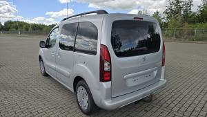 Pelēks Peugeot Partner 2012 Marijampole, ar dzinēja tilpumu 1.60 L un nobraukumu 209 tūkst. km par 3300 €, foto 5 vietnē AUTOMOTO.COM.LV
