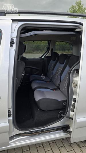 Pelēks Peugeot Partner 2012 Marijampole, ar dzinēja tilpumu 1.60 L un nobraukumu 209 tūkst. km par 3300 €, foto 18 vietnē AUTOMOTO.COM.LV