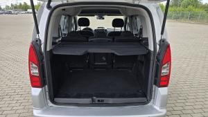Pelēks Peugeot Partner 2012 Marijampole, ar dzinēja tilpumu 1.60 L un nobraukumu 209 tūkst. km par 3300 €, foto 19 vietnē AUTOMOTO.COM.LV
