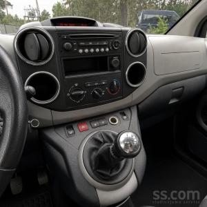 Серый Пежо Partner 2012 в Рига, объемом двигателя 1.60 л и пробегом 355 тыс. км за 3900 €, фото 10 на AUTOMOTO.COM.LV
