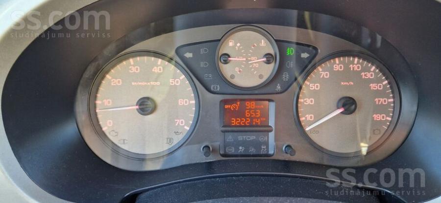 Pelēks Peugeot Partner 2012 Daugavpils, ar dzinēja tilpumu 1.60 L un nobraukumu 322 tūkst. km par 3950 €, foto 16 vietnē AUTOMOTO.COM.LV