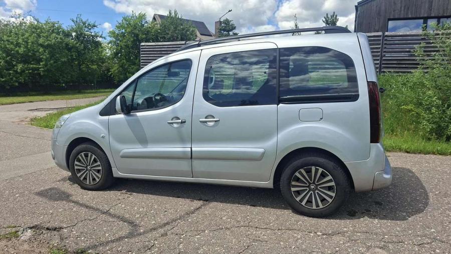 Pelēks Peugeot Partner 2012 Kauņa, ar dzinēja tilpumu 1.56 L un nobraukumu 190 tūkst. km par 5250 €, foto 11 vietnē AUTOMOTO.COM.LV