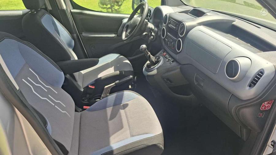 Pelēks Peugeot Partner 2012 Kauņa, ar dzinēja tilpumu 1.56 L un nobraukumu 190 tūkst. km par 5250 €, foto 16 vietnē AUTOMOTO.COM.LV