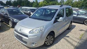 Pelēks Peugeot Partner 2012 Kauņa, ar dzinēja tilpumu 1.56 L un nobraukumu 190 tūkst. km par 5200 €, foto 3 vietnē AUTOMOTO.COM.LV