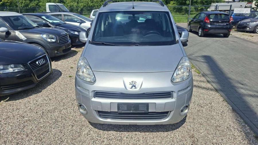 Pelēks Peugeot Partner 2012 Kauņa, ar dzinēja tilpumu 1.56 L un nobraukumu 190 tūkst. km par 5200 €, foto 6 vietnē AUTOMOTO.COM.LV