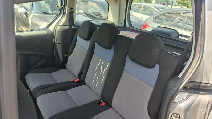 Pelēks Peugeot Partner 2012 Kauņa, ar dzinēja tilpumu 1.56 L un nobraukumu 190 tūkst. km par 5200 €, foto 21 vietnē AUTOMOTO.COM.LV