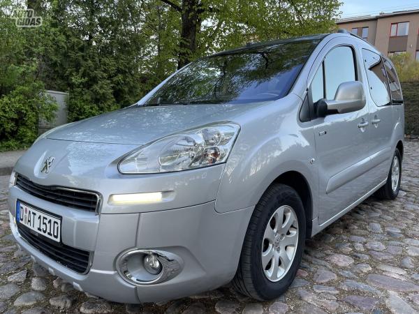 Pelēks Peugeot Partner 2013 Utena, ar dzinēja tilpumu 1.60 L un nobraukumu 249 tūkst. km par 6750 €, foto 4 vietnē AUTOMOTO.COM.LV