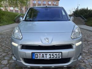 Pelēks Peugeot Partner 2013 Utena, ar dzinēja tilpumu 1.60 L un nobraukumu 249 tūkst. km par 6750 €, foto 11 vietnē AUTOMOTO.COM.LV