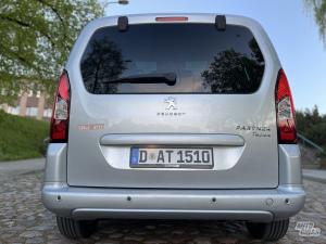 Pelēks Peugeot Partner 2013 Utena, ar dzinēja tilpumu 1.60 L un nobraukumu 249 tūkst. km par 6750 €, foto 13 vietnē AUTOMOTO.COM.LV