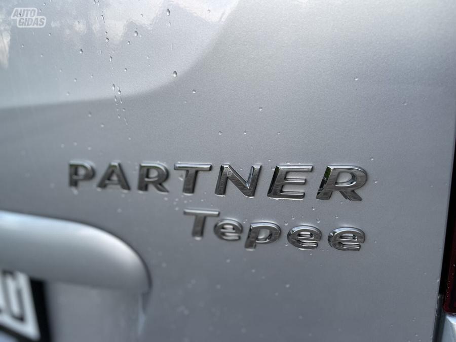 Pelēks Peugeot Partner 2013 Utena, ar dzinēja tilpumu 1.60 L un nobraukumu 249 tūkst. km par 6750 €, foto 19 vietnē AUTOMOTO.COM.LV