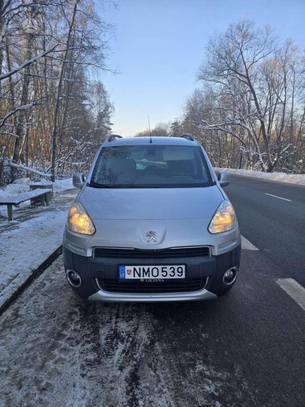 Grey Peugeot Partner 2014 in Klaipeda, with an engine capacity of 1.60 L and mileage of 189 thousand km for 3950 €, photo 1 on AUTOMOTO.COM.LV