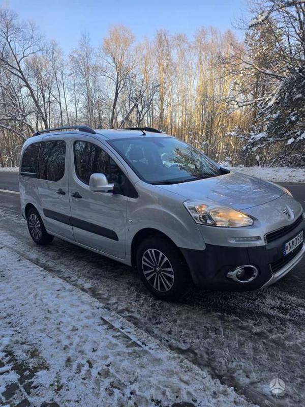 Grey Peugeot Partner 2014 in Klaipeda, with an engine capacity of 1.60 L and mileage of 189 thousand km for 3950 €, photo 3 on AUTOMOTO.COM.LV