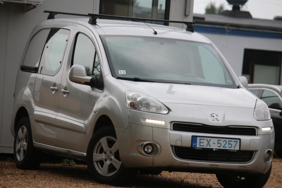 Grey Peugeot Partner 2014 in Riga, with an engine capacity of 0.00 L and mileage of 125 thousand km for 4490 €, photo 3 on AUTOMOTO.COM.LV
