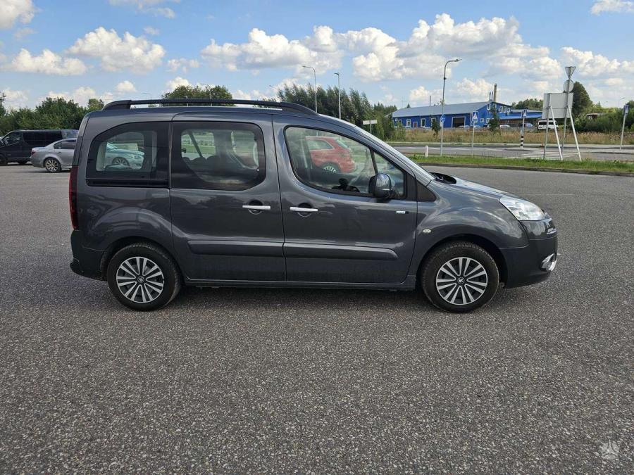 Pelēks Peugeot Partner 2015 Ukmergė, ar dzinēja tilpumu 1.56 L un nobraukumu 223 tūkst. km par 4700 €, foto 9 vietnē AUTOMOTO.COM.LV