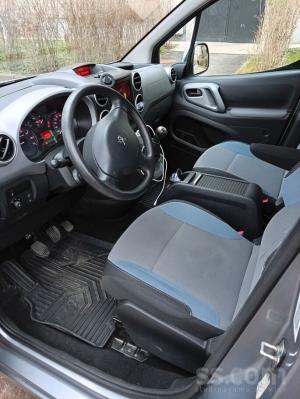 Grey Peugeot Partner 2015 in Riga, with an engine capacity of 1.60 L and mileage of 0 thousand km for 4500 €, photo 6 on AUTOMOTO.COM.LV