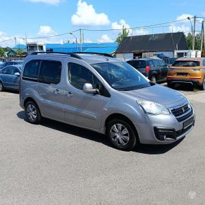Pelēks Peugeot Partner 2016 Kauņa, ar dzinēja tilpumu 1.20 L un nobraukumu 235 tūkst. km par 3150 €, foto 4 vietnē AUTOMOTO.COM.LV