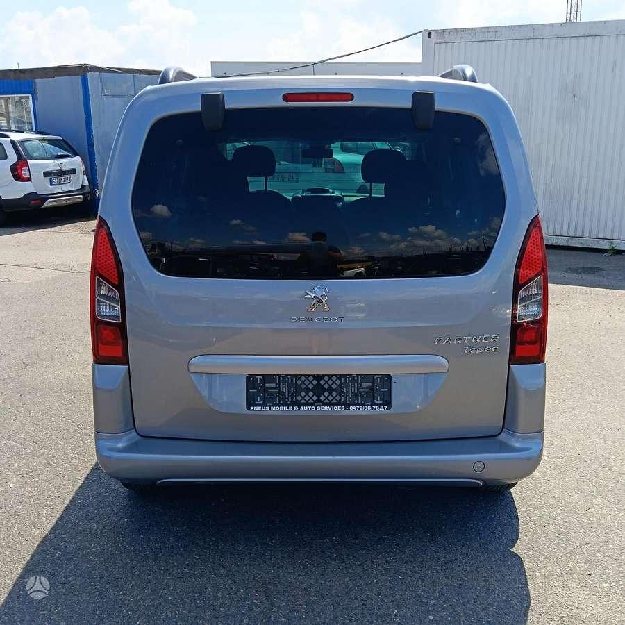 Pelēks Peugeot Partner 2016 Kauņa, ar dzinēja tilpumu 1.20 L un nobraukumu 235 tūkst. km par 3150 €, foto 7 vietnē AUTOMOTO.COM.LV