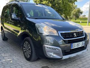 Pelēks Peugeot Partner 2016 Tauragė, ar dzinēja tilpumu 1.20 L un nobraukumu 140 tūkst. km par 4950 €, foto 4 vietnē AUTOMOTO.COM.LV