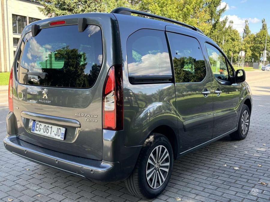 Pelēks Peugeot Partner 2016 Tauragė, ar dzinēja tilpumu 1.20 L un nobraukumu 140 tūkst. km par 4950 €, foto 7 vietnē AUTOMOTO.COM.LV