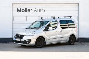 Pelēks Peugeot Partner 2017 Rīga, ar dzinēja tilpumu 1.60 L un nobraukumu 152 tūkst. km par 5900 €, foto  vietnē AUTOMOTO.COM.LV