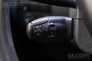 Grey Peugeot Partner 2017 in Riga, with an engine capacity of 1.60 L and mileage of 152 thousand km for 5900 €, photo 15 on AUTOMOTO.COM.LV