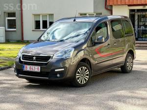 Grey Peugeot Partner 2017 in Jelgava, with an engine capacity of 1.60 L and mileage of 236 thousand km for 5500 €, photo  on AUTOMOTO.COM.LV