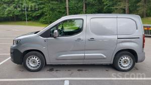 Grey Peugeot Partner 2019 in Aluksne, with an engine capacity of 1.50 L and mileage of 0 thousand km for 9300 €, photo 13 on AUTOMOTO.COM.LV