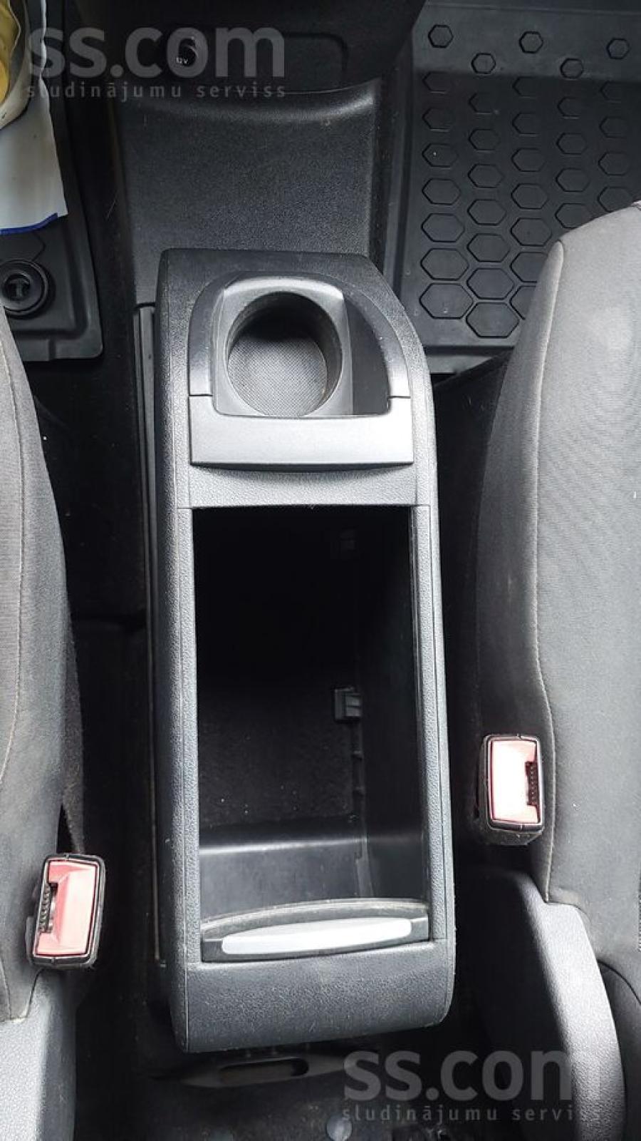 Grey Peugeot Partner 2019 in Aluksne, with an engine capacity of 1.50 L and mileage of 0 thousand km for 9300 €, photo 23 on AUTOMOTO.COM.LV