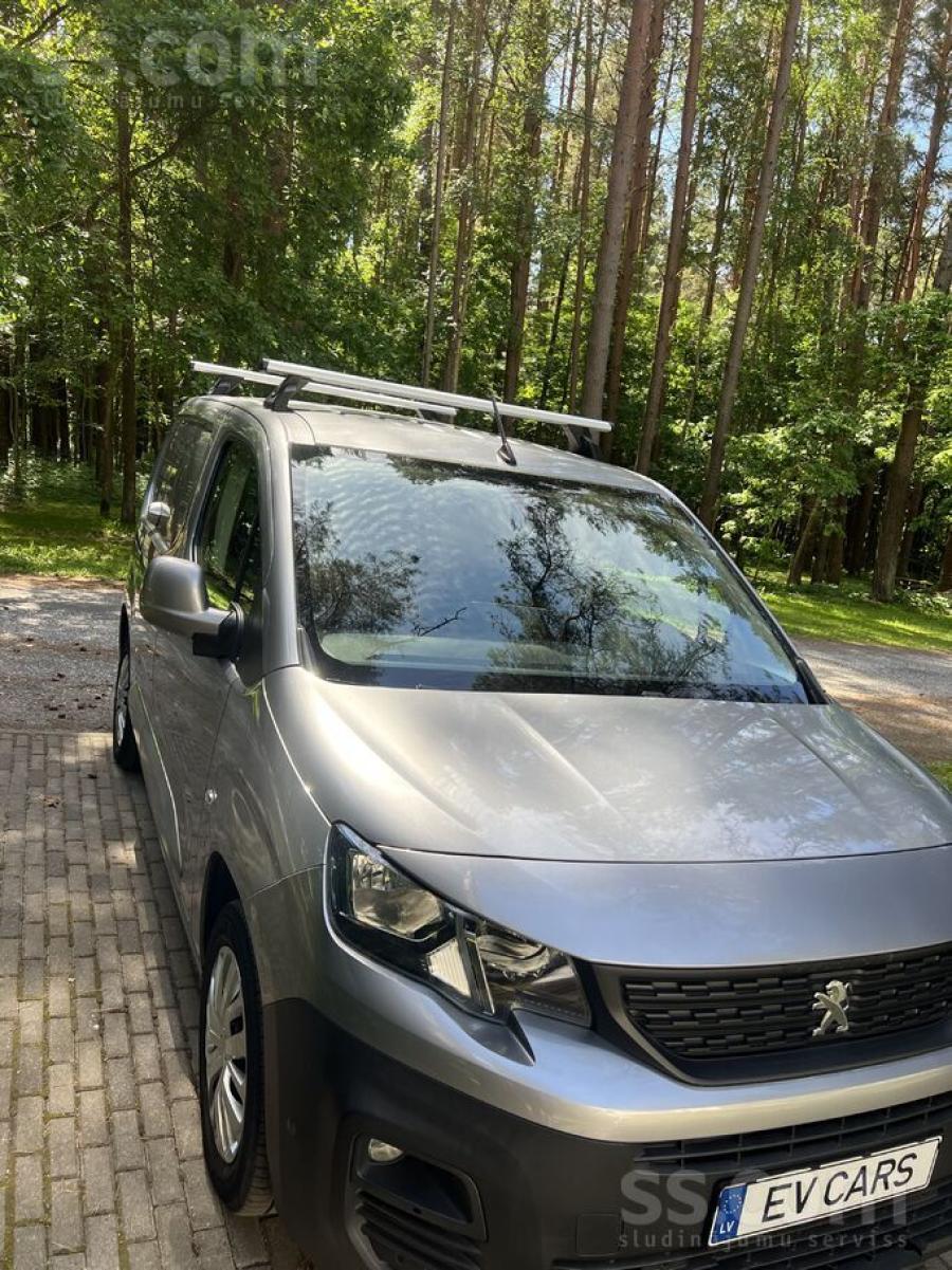 Pelēks Peugeot Partner 2019 Rīga, ar dzinēja tilpumu 1.50 L un nobraukumu 68 tūkst. km par 13500 €, foto 1 vietnē AUTOMOTO.COM.LV