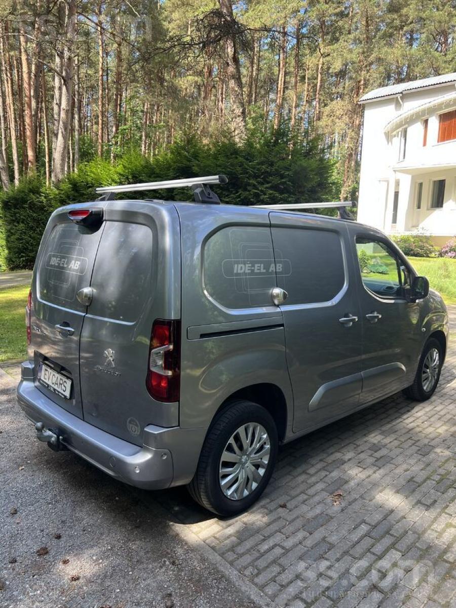Pelēks Peugeot Partner 2019 Rīga, ar dzinēja tilpumu 1.50 L un nobraukumu 68 tūkst. km par 13500 €, foto 4 vietnē AUTOMOTO.COM.LV