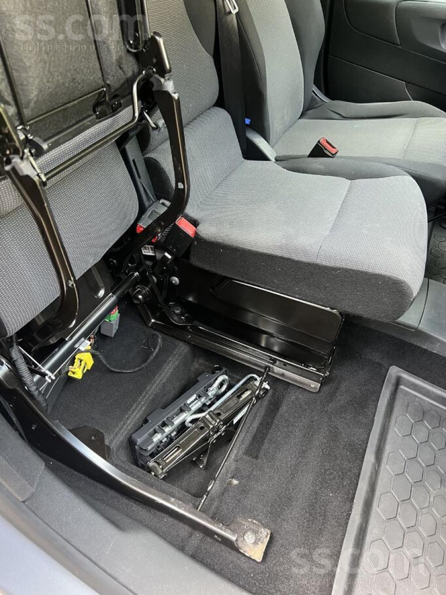 Pelēks Peugeot Partner 2019 Rīga, ar dzinēja tilpumu 1.50 L un nobraukumu 68 tūkst. km par 13500 €, foto 19 vietnē AUTOMOTO.COM.LV