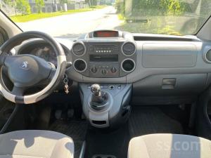 Pelēks Peugeot Partner 2013 Rīga, ar dzinēja tilpumu 1.60 L un nobraukumu 221 tūkst. km par 2700 €, foto 6 vietnē AUTOMOTO.COM.LV