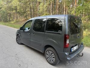 Pelēks Peugeot Partner 2016 Rīga, ar dzinēja tilpumu 1.60 L un nobraukumu 322 tūkst. km par 3300 €, foto 6 vietnē AUTOMOTO.COM.LV