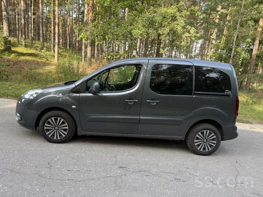Pelēks Peugeot Partner 2016 Rīga, ar dzinēja tilpumu 1.60 L un nobraukumu 322 tūkst. km par 3300 €, foto 7 vietnē AUTOMOTO.COM.LV